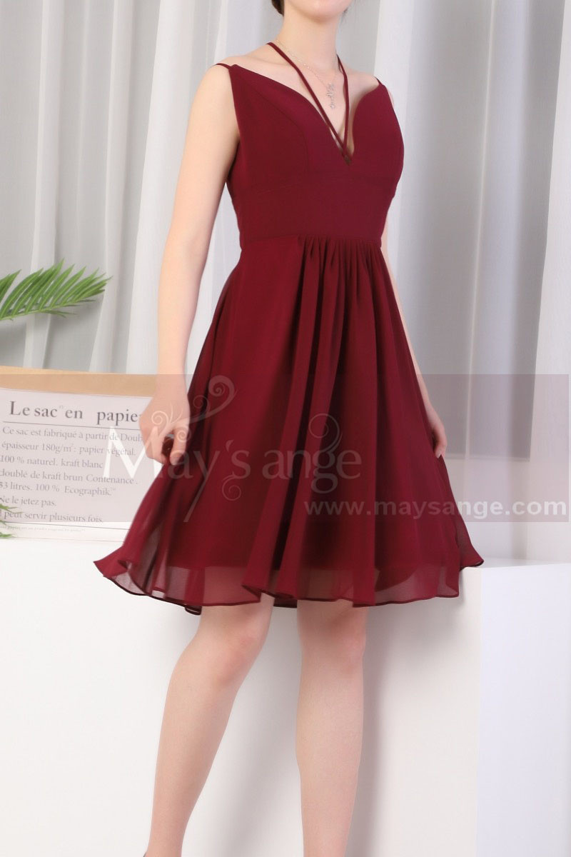 Crossed Back Short Burgundy Prom Dresses With Neck Straps