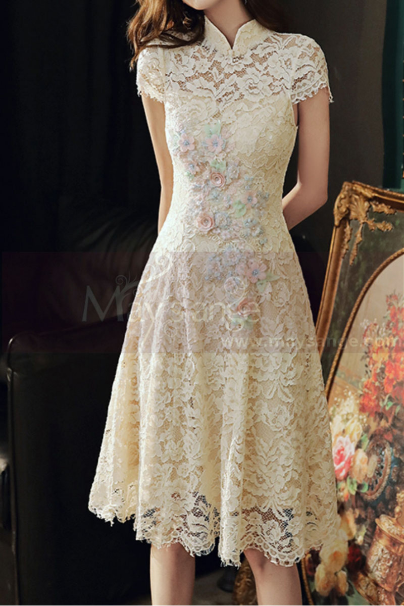 Beautiful short dress for ceremony in champagne-colored lace with short ...