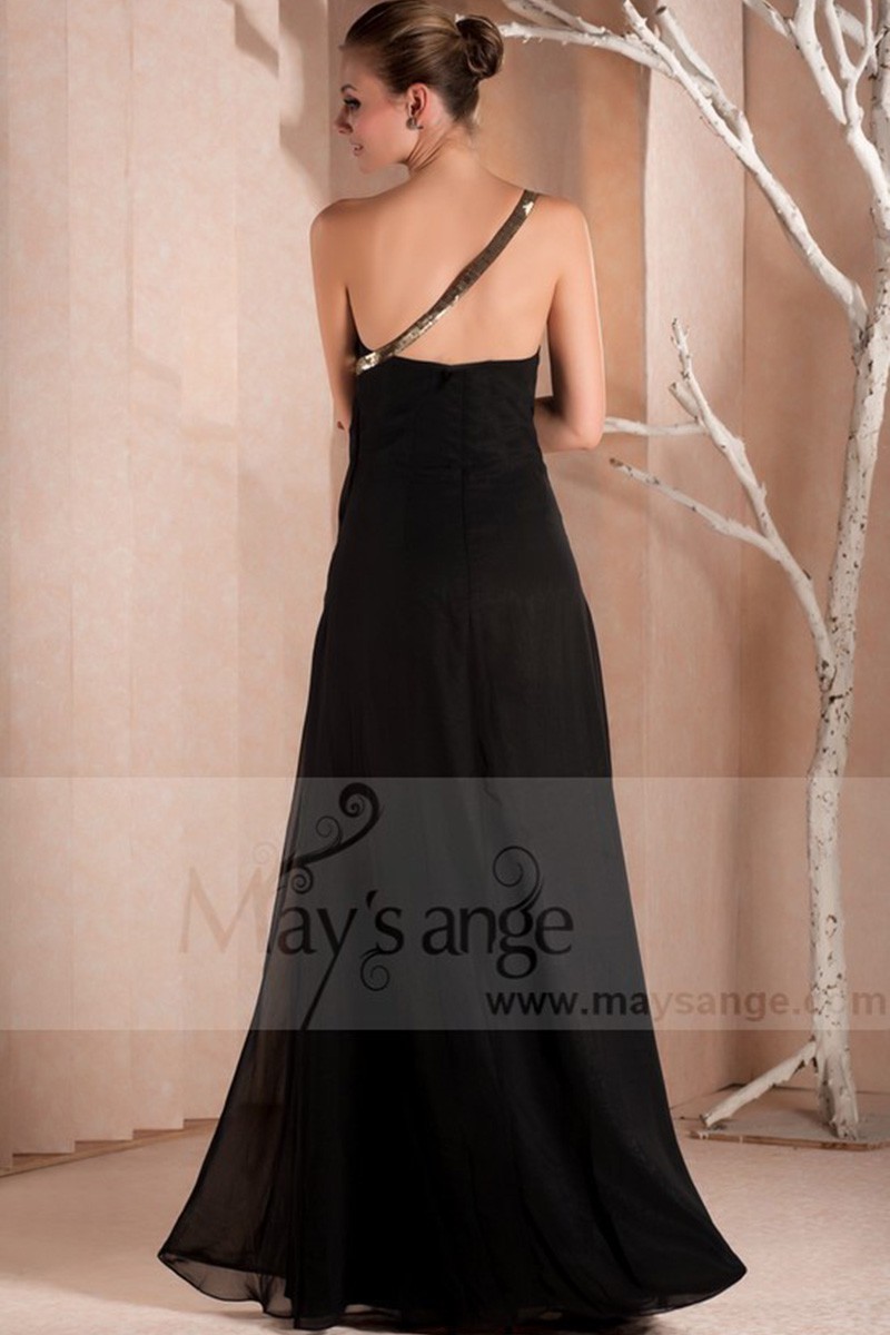 Graceful evening dress with one golden strass strap